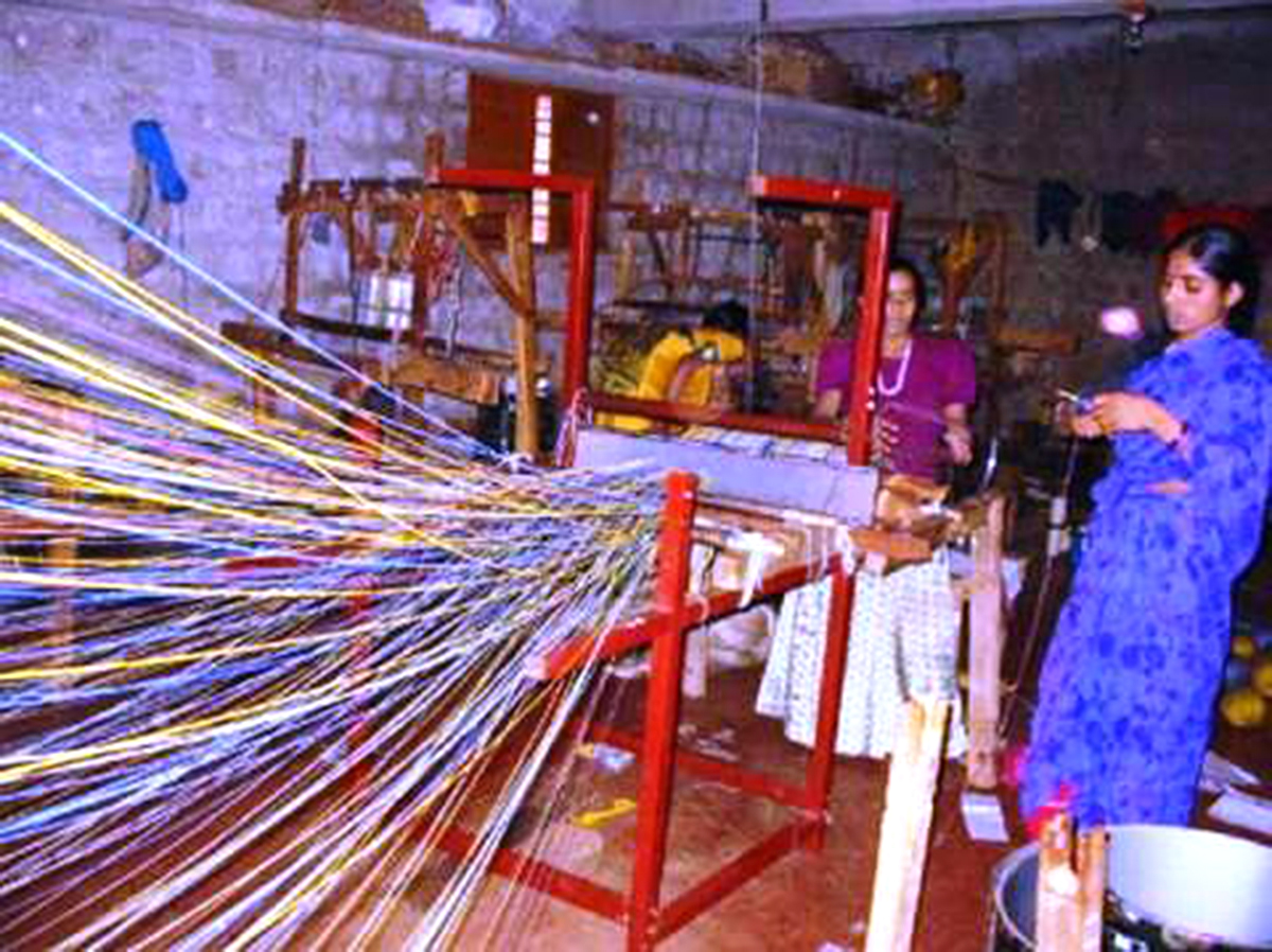 Empowerment of Traditional Craftsmen - Shramik Abhivrudhi Sangh